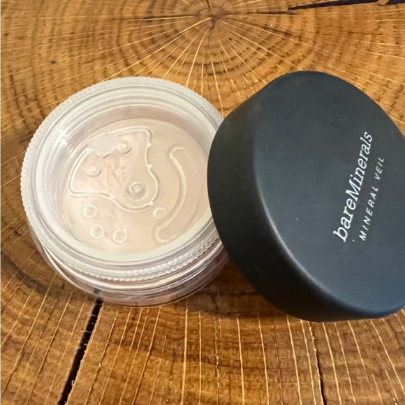 bareMinerals | Makeup | Bareminerals Mineral Veil Finishing Powderbroad ...